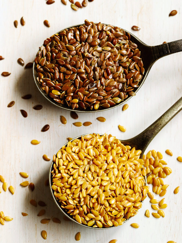 HOW TO MAKE A FLAX EGG REPLACER - Simple Veganizer